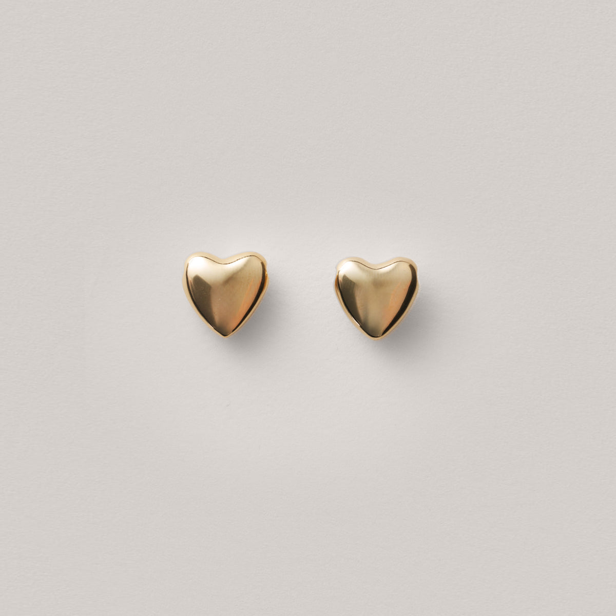 ANNIKA INEZ - 2025-I - Mini Heart Studs Gold – The Jewellery Showroom